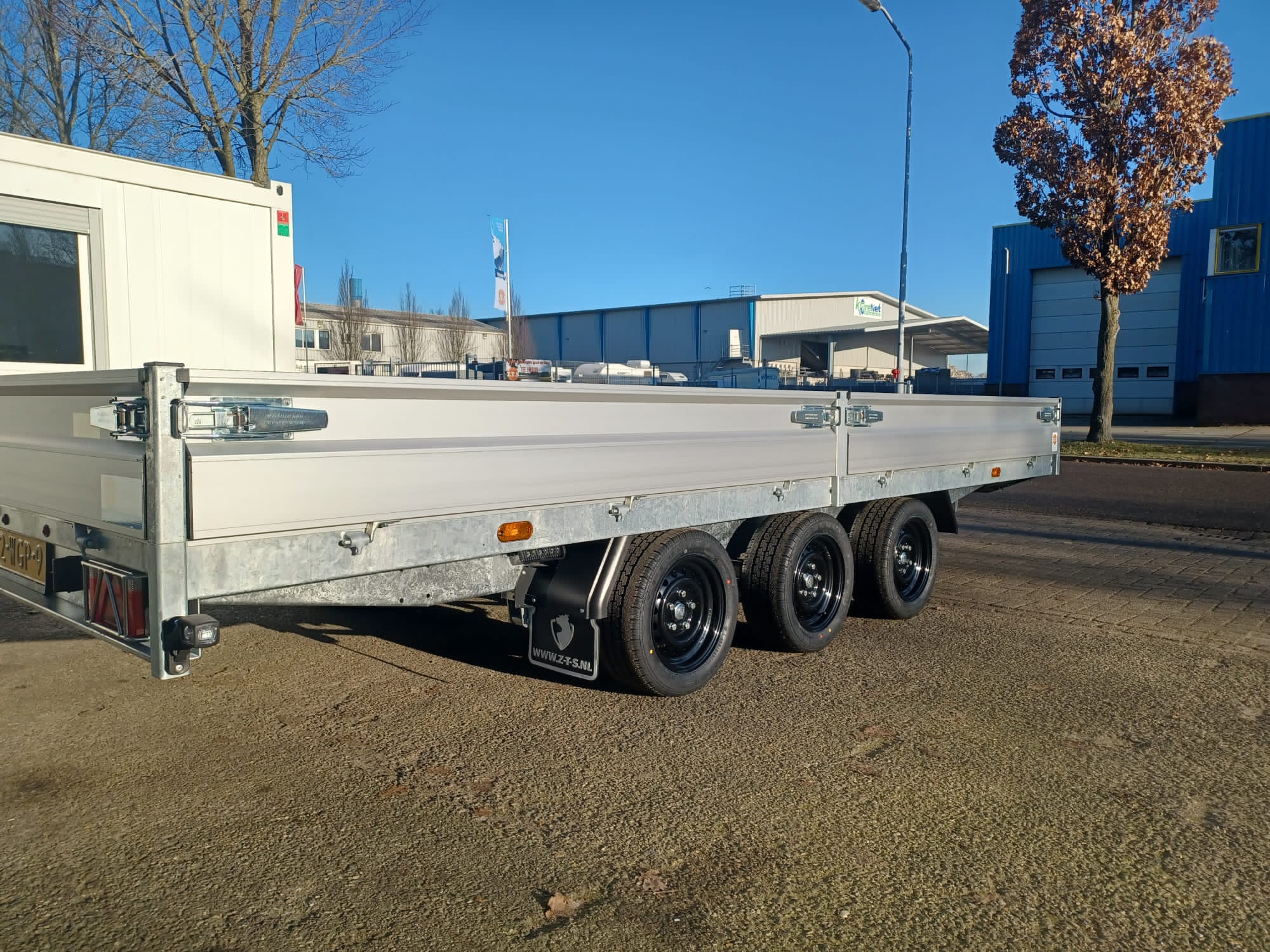 Afgeleverd aan Holland Isolatie Service: Hapert Azure H3! Deze ...